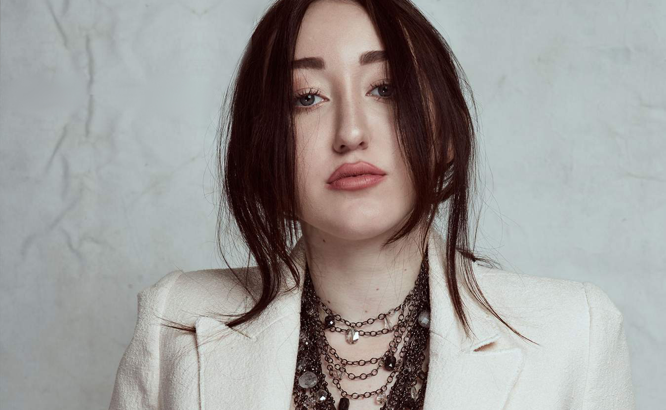 Noah Cyrus: "We Are..." ft MØ (Official Lyric Video Premiere) ~ Booklet ...