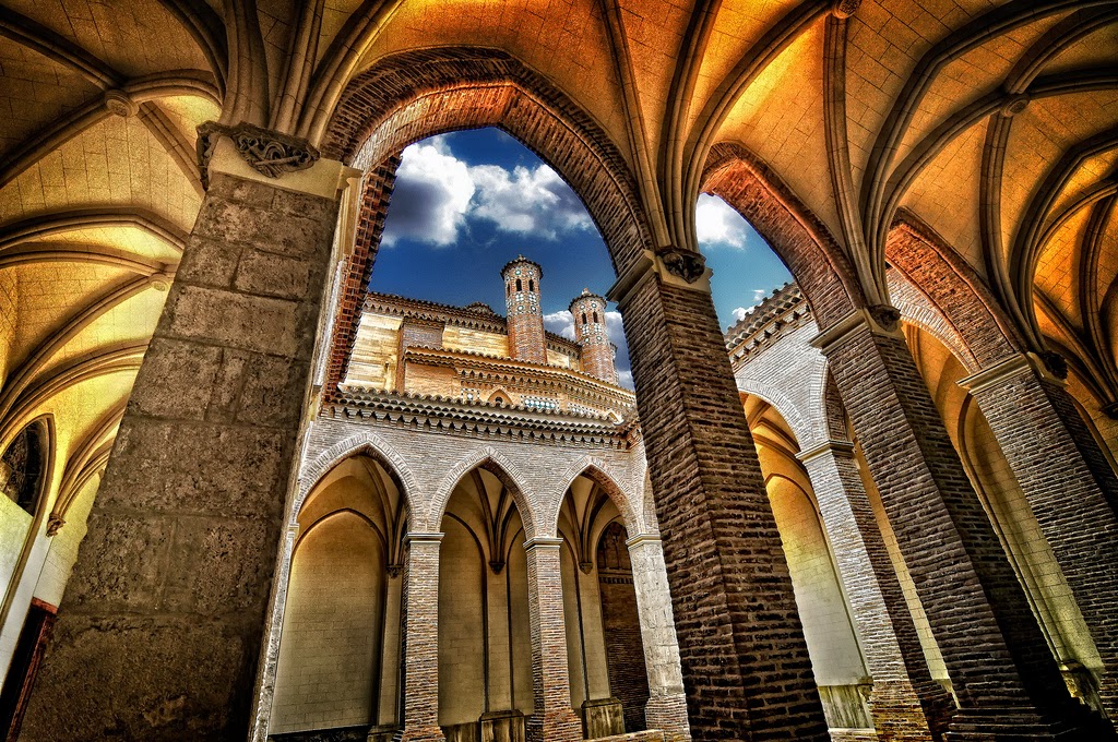 School Of Digital Photography: What is perspective and how can we use ...