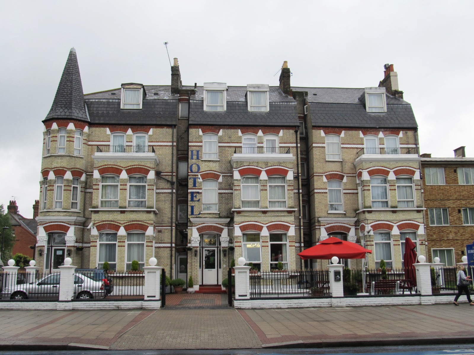 Dobbinland: Clapham Common Southside