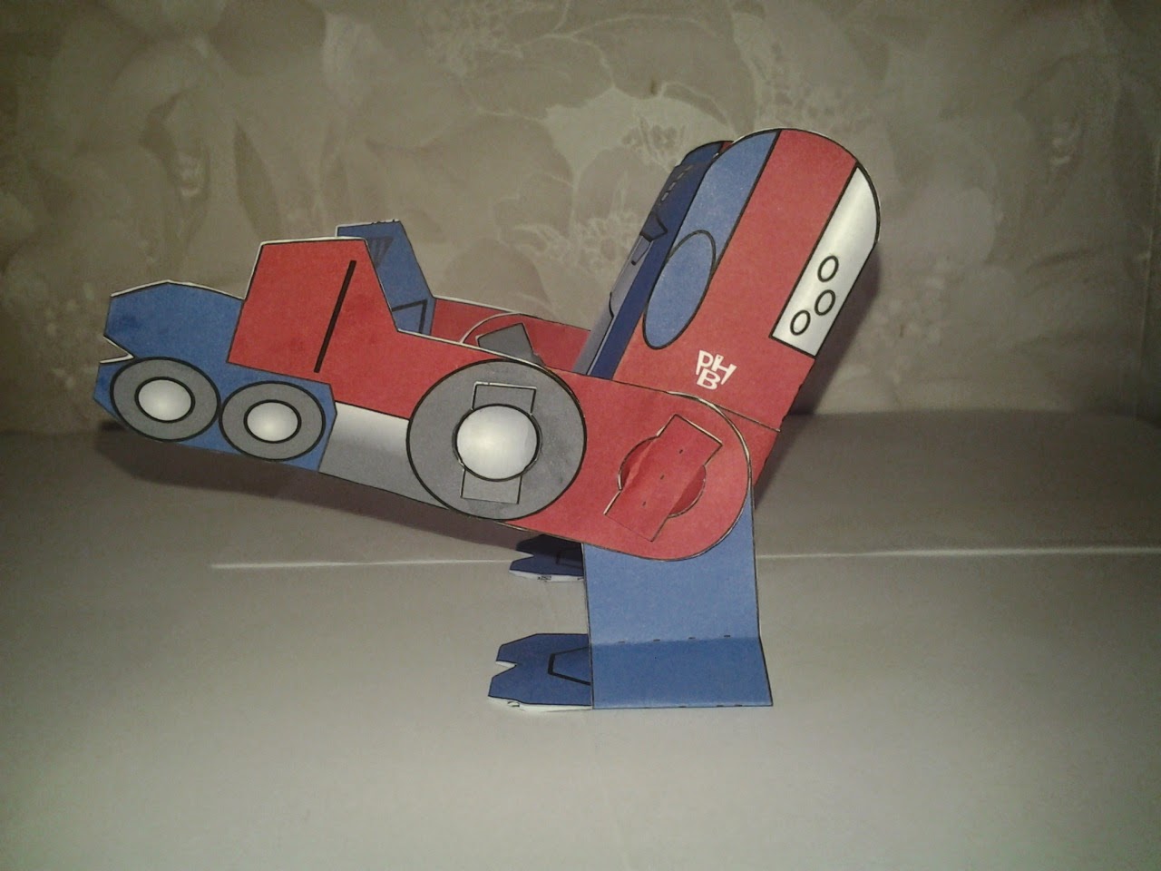 Поделки своими руками: Phase Bot - Оптимус Прайм