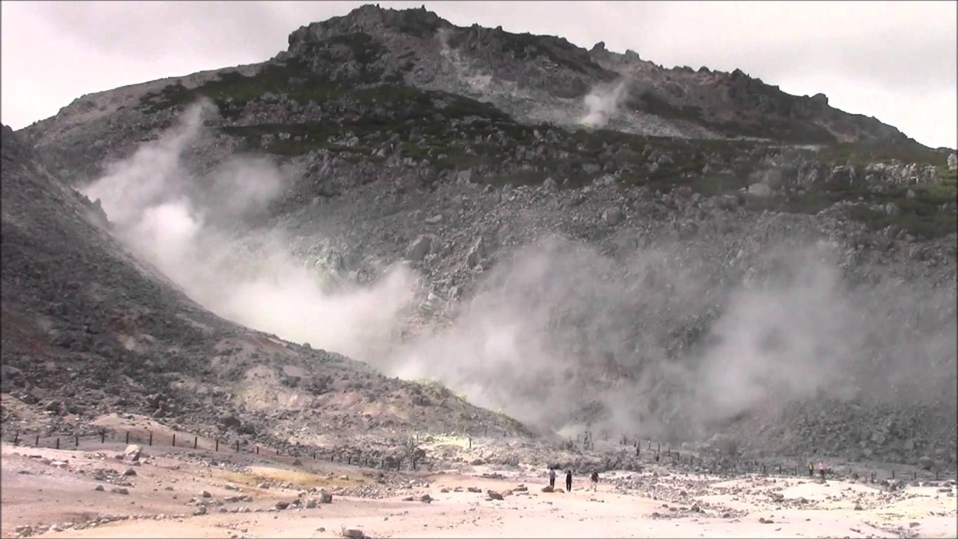 Eco R Geo: Warning as Japan volcano erupts for first time in 250 years