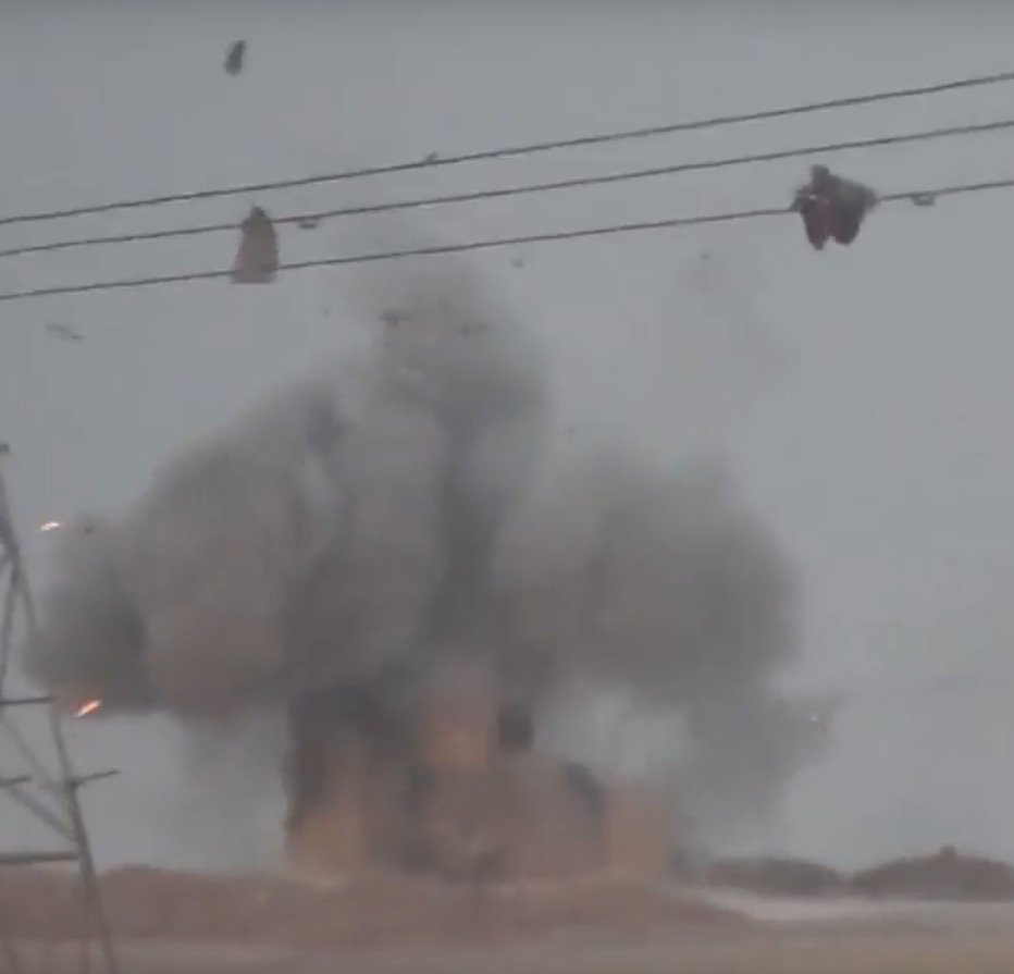 Levant War: An Iraqi puppet army M1A1M Abrams tank is knocked out by ...