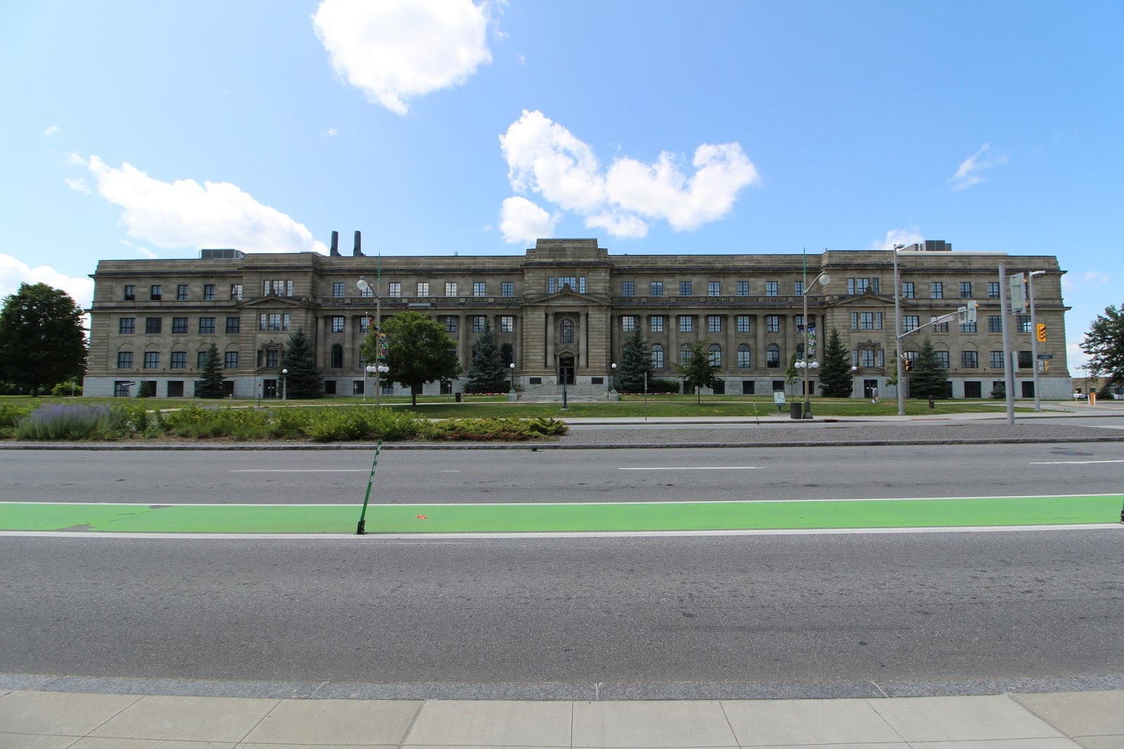 Memorials in Ottawa: National Research Council Plaque