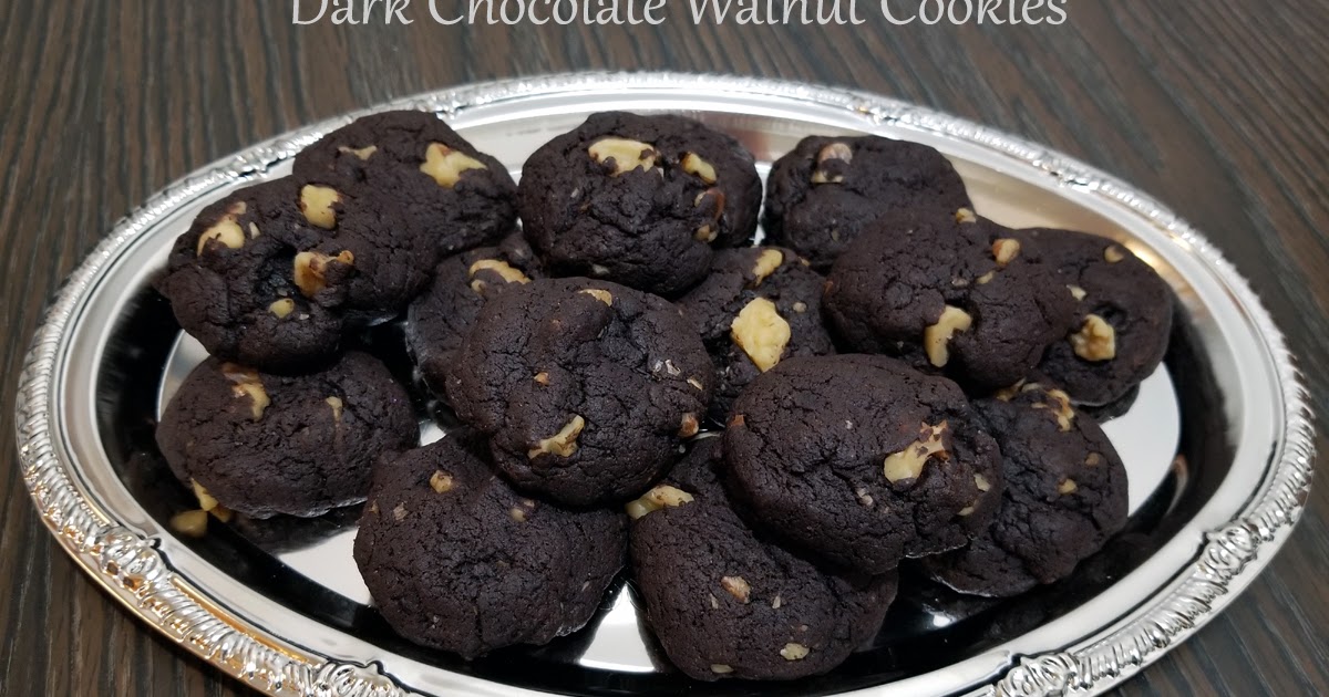 Two Frys: Dark Chocolate Walnut Cookies