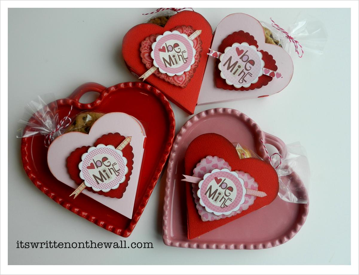 It's Written on the Wall: Valentine's Day Heart Shaped Treat Bag- Super ...