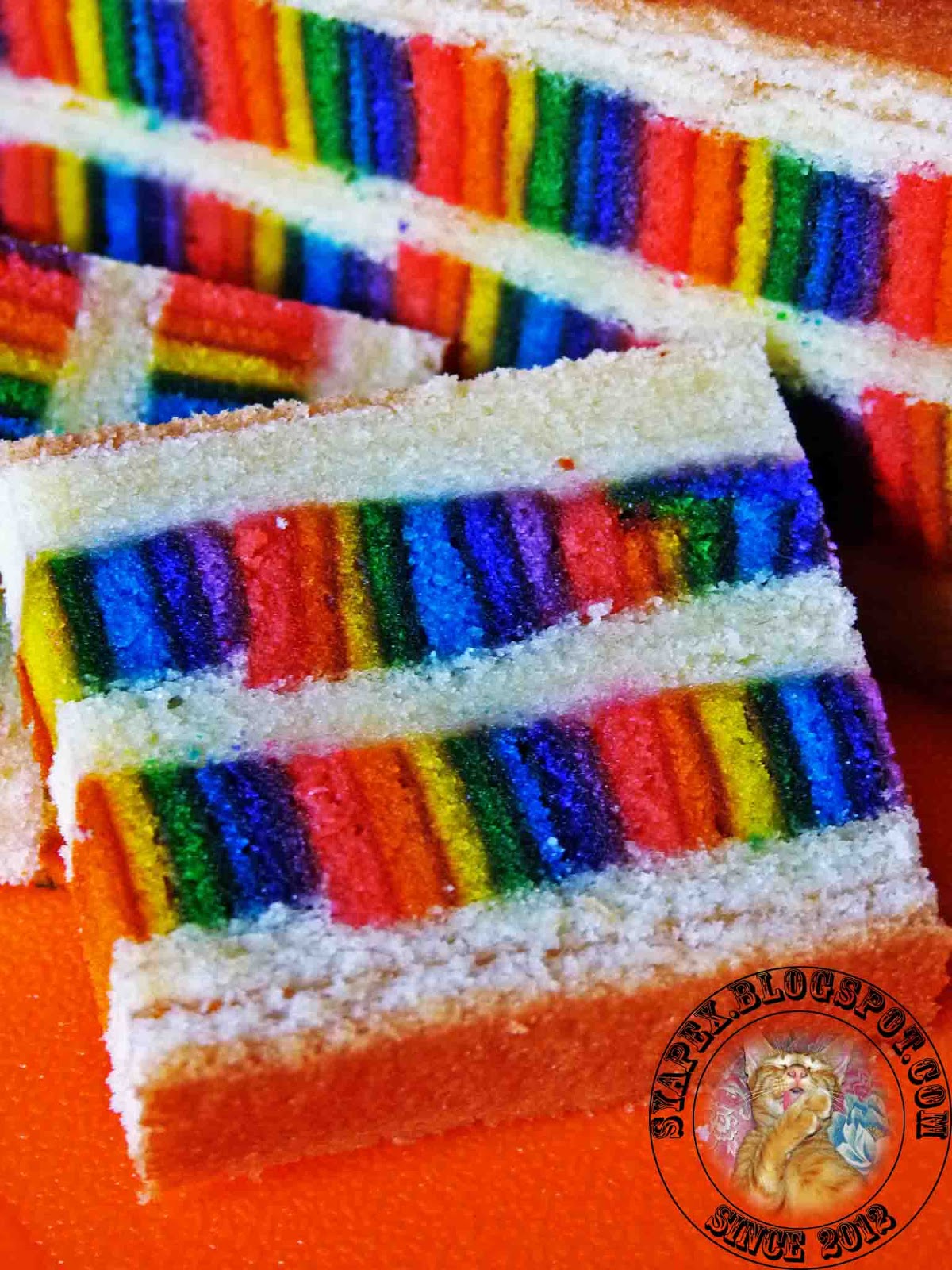 syapex kitchen: Kek Lapis Pelangi dan Selamat Hari Raya Aidilfitri