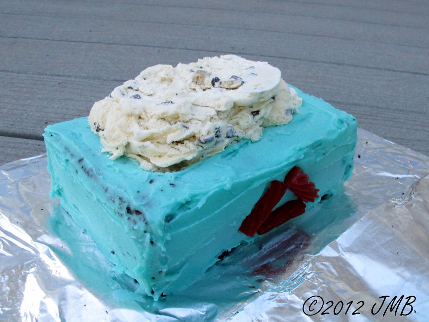 Flora Hiker: Garbage Can & Recyling Bin Cake for Son's Birthday