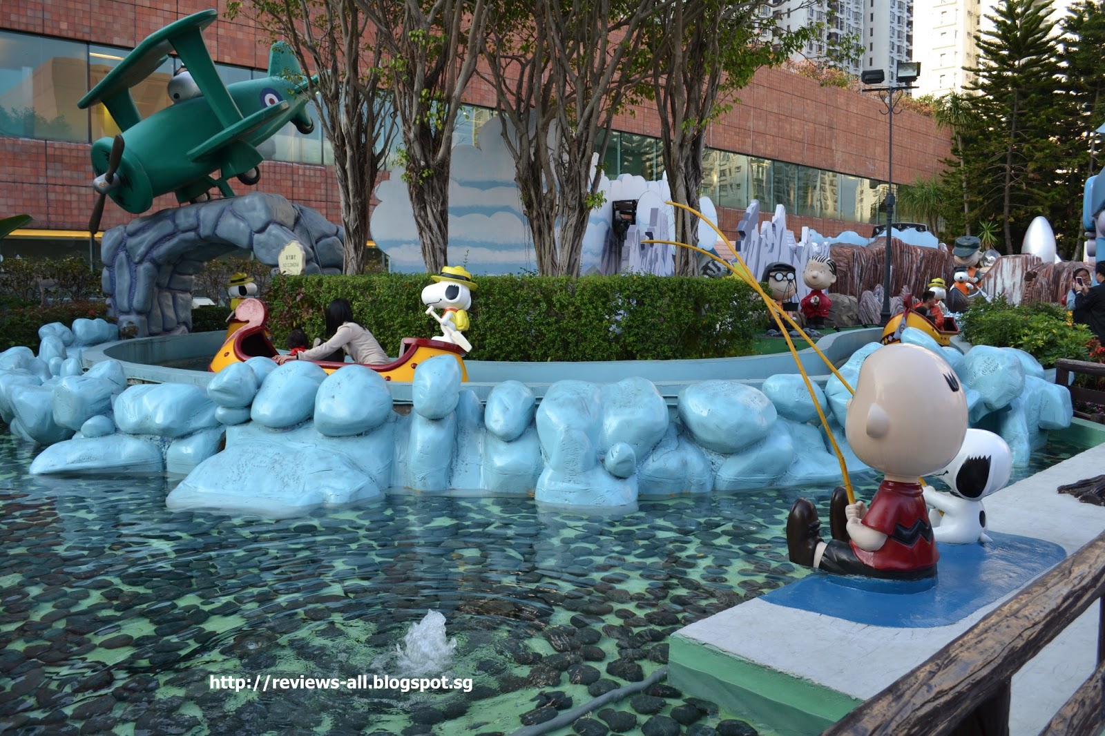 We'll Tell You - A&W Couple's Blog: Snoopy’s World at New Town Plaza