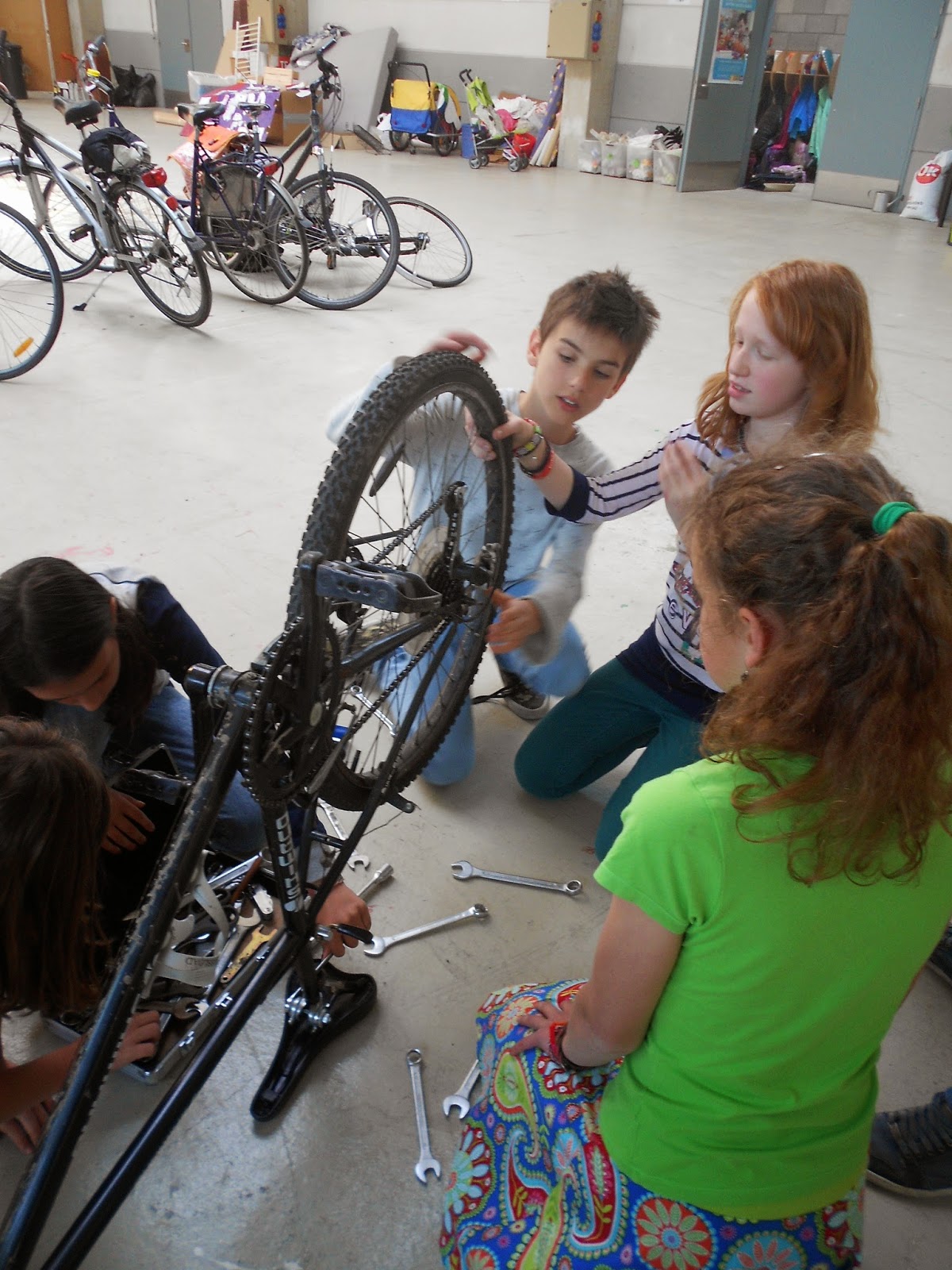Klasnieuws uit de 3de graad: Creatieve verwerking werkstuk Sharan en Arno.