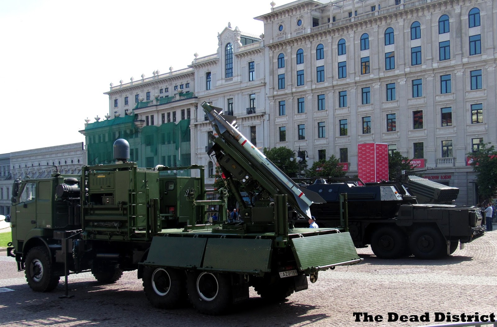 The Dead District: 26 მაისის ღონისძიებაზე გამოტანილი ებრაული ჰსთ ...