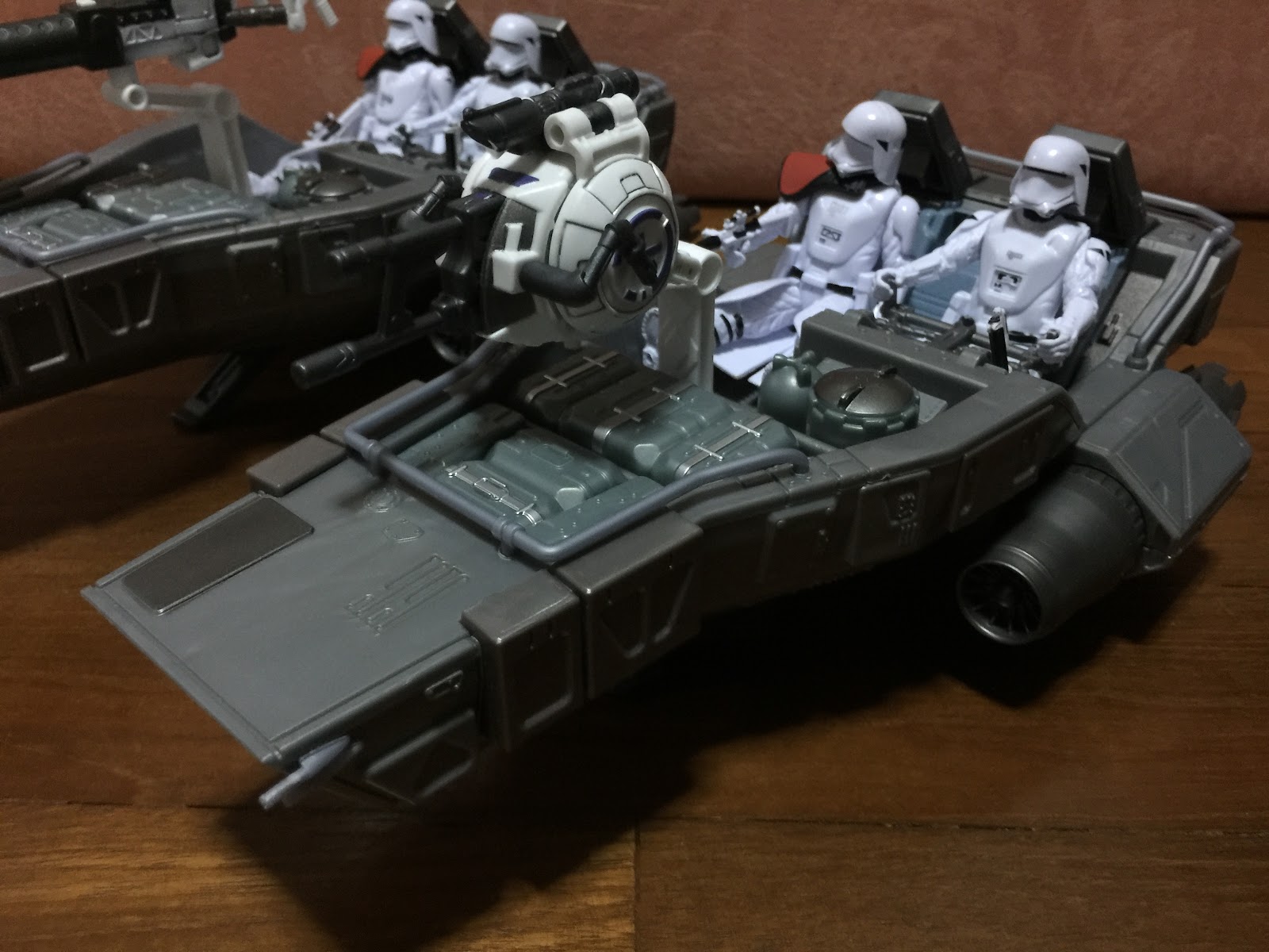 ben: Star Wars:The Force Awakens First Order Snowspeeder review