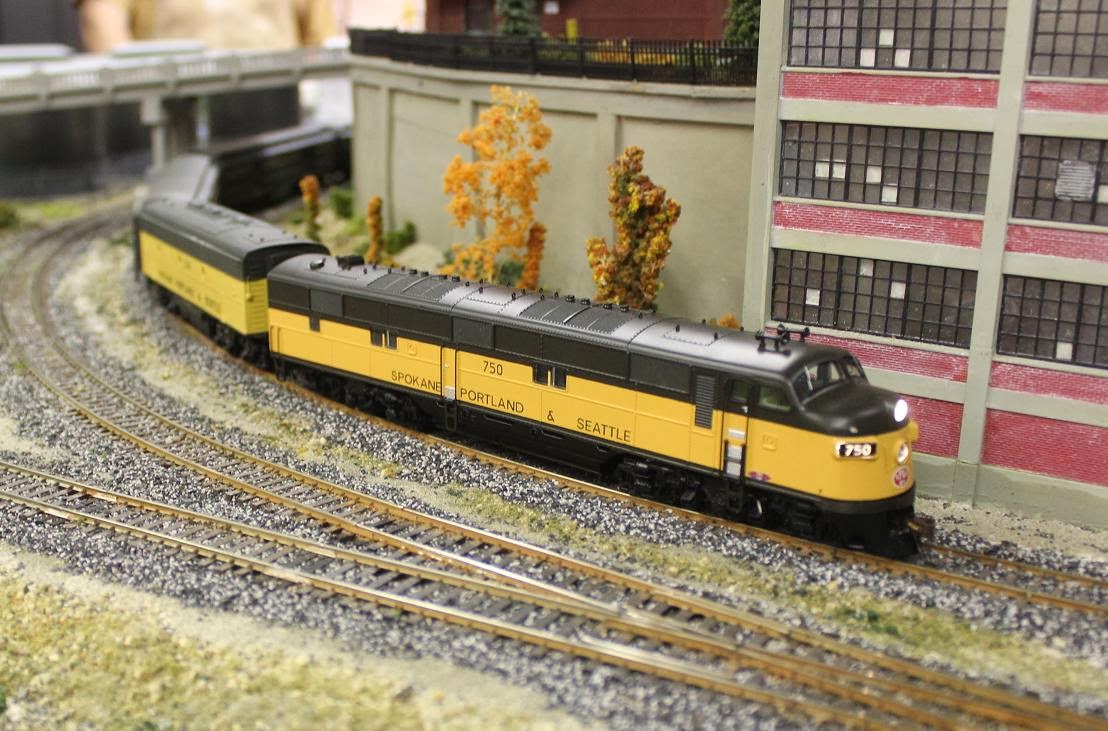 Evergreen Railroad Club: Burning and Turning!