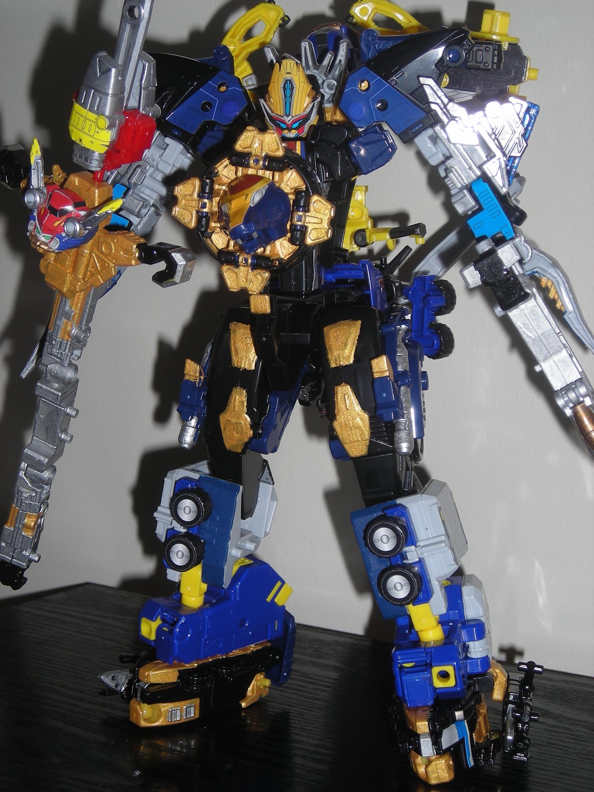 My Shiny Toy Robots: Toybox REVIEW: Tokumei Sentai Go-Busters Minipla ...