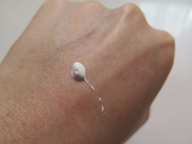 The Blackmentos Beauty Box: Review: Biore UV Aqua Rich Whitening Cream ...