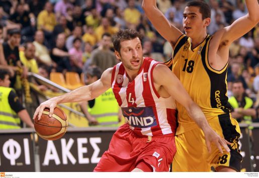 Hoopfellas: EURO SIGNS:O ΘΟΔΩΡΗΣ ΠΑΠΑΛΟΥΚΑΣ ΣΤΗ ΜΑΚΑΜΠΙ ΤΕΛ ΑΒΙΒ