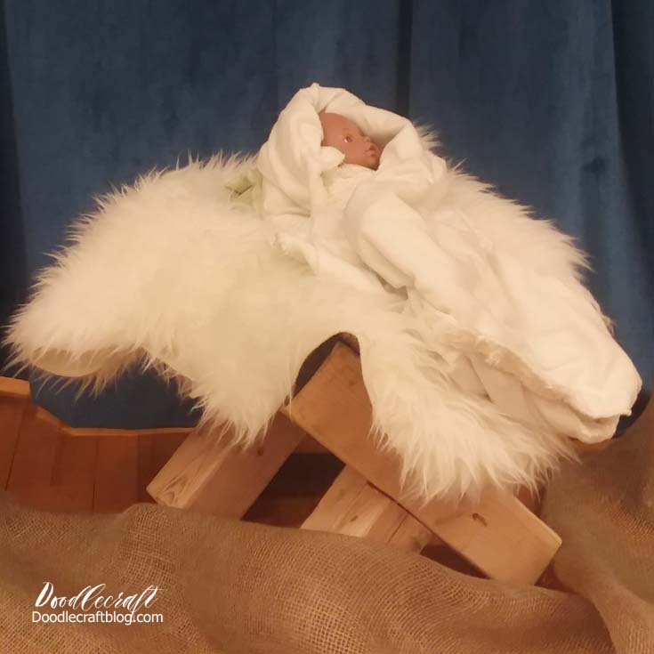DIY: Build a Wood Manger for a Nativity Prop or Decoration