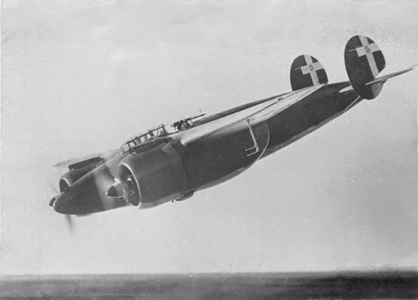World War II in Pictures: The Breda Ba.88 Lince