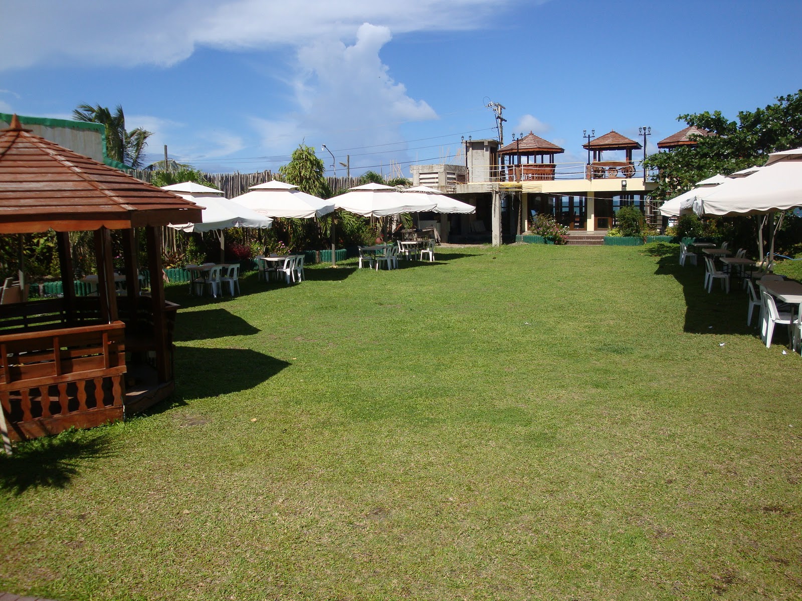 Chingky Quijano ♥: Bagasbas Lighthouse Hotel Resort