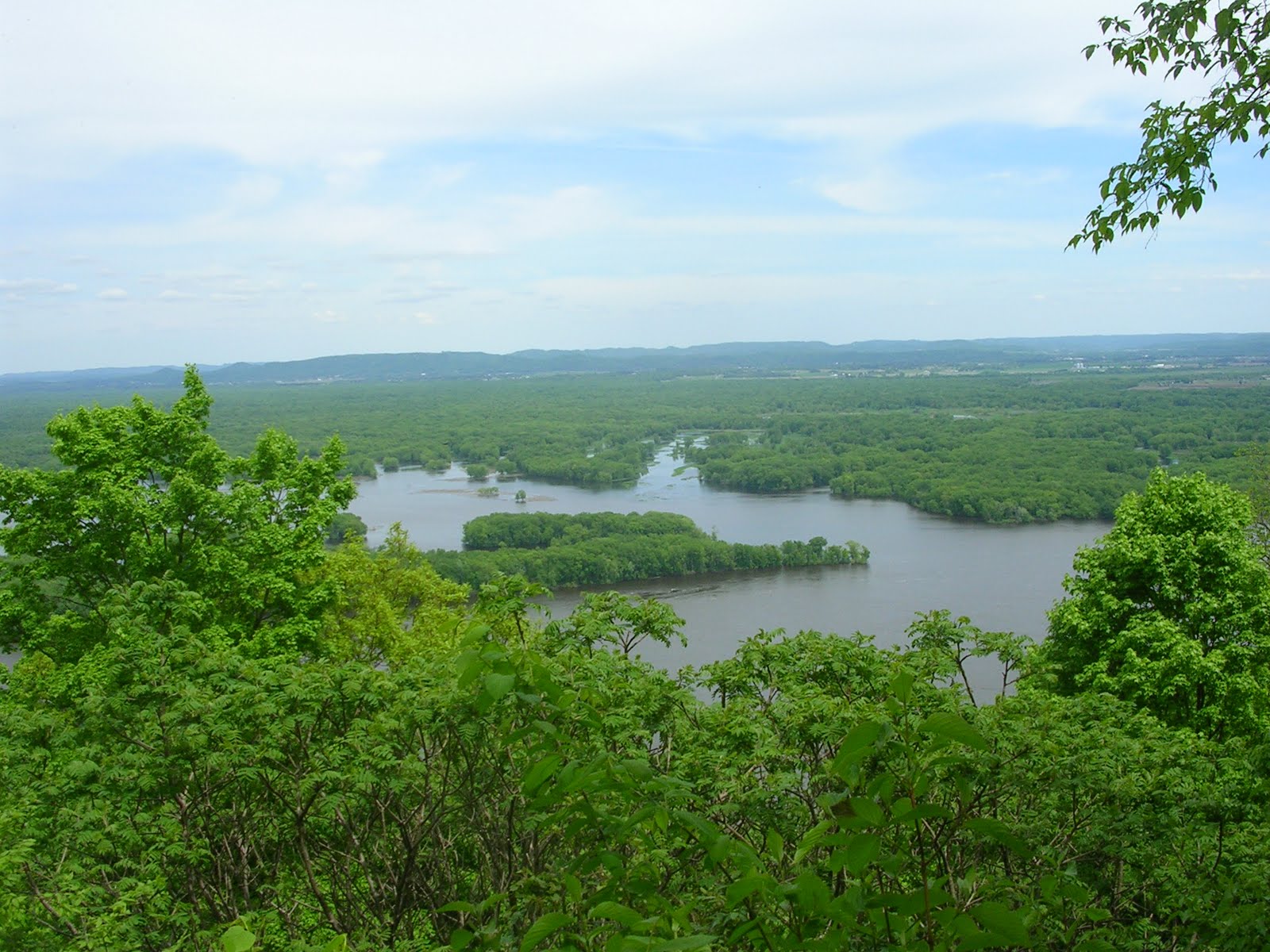 Photography by Christopher List: Minnesota Trip - Great River Bluffs ...