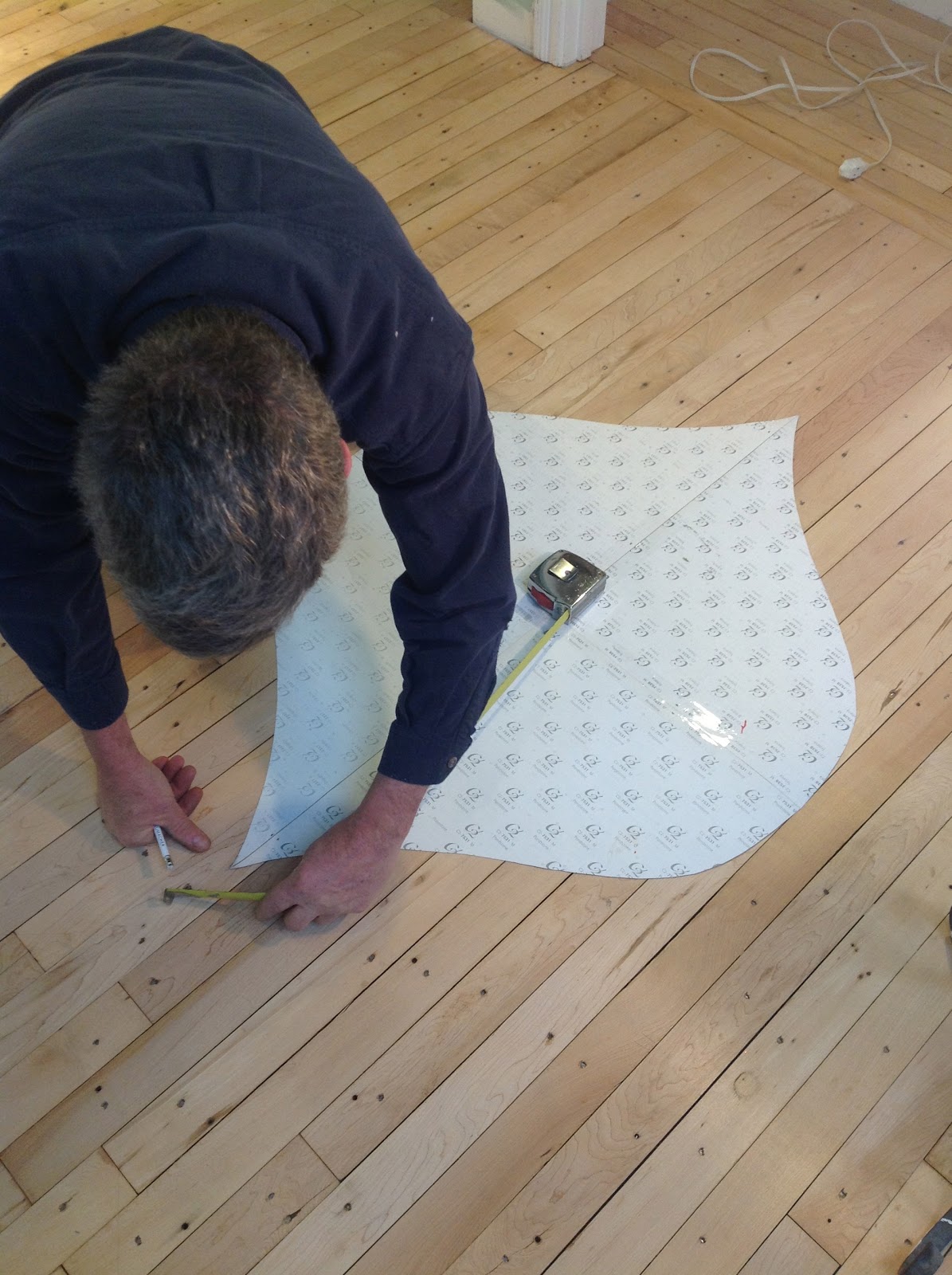 GORGEOUS SHINY THINGS: The Finished Floor