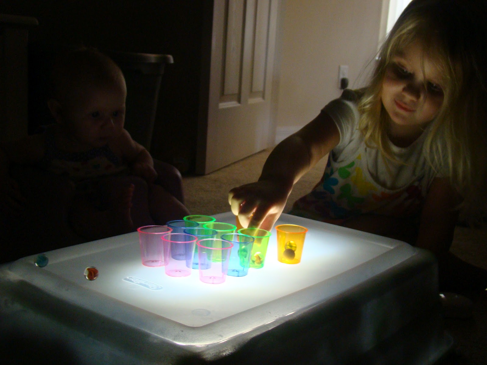 From Scratch Mama: Lightbox Tutorial