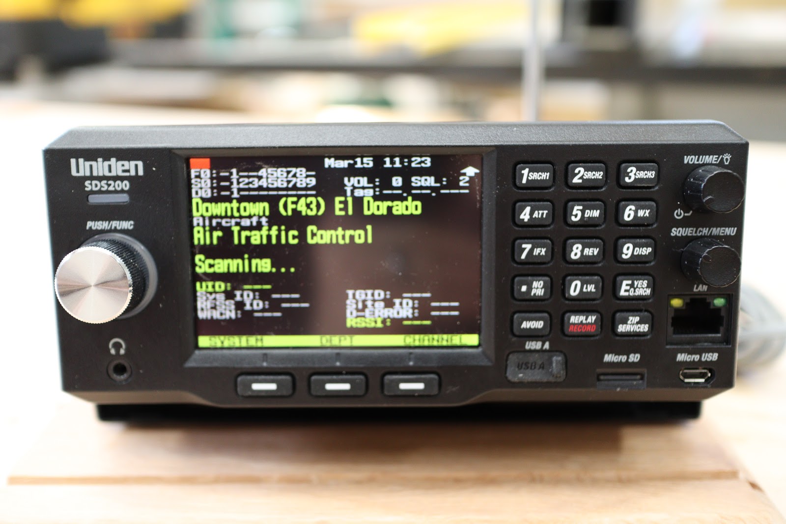 Monitoring Reviews: Uniden SDS200 Review