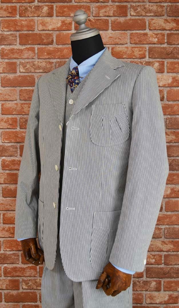 ADJUSTABLE COSTUME: 3B Pinchback Style Suit