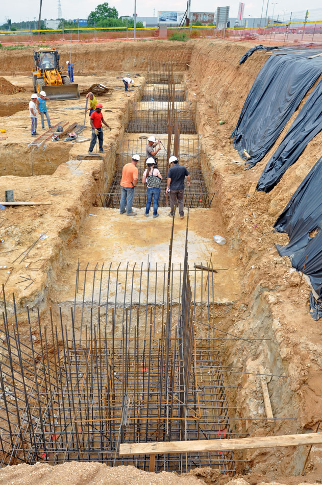 XC ARQUITECTES | BOW DESIGN: EDIFICI INDUSTRIAL TF. OBRA: FONAMENTS