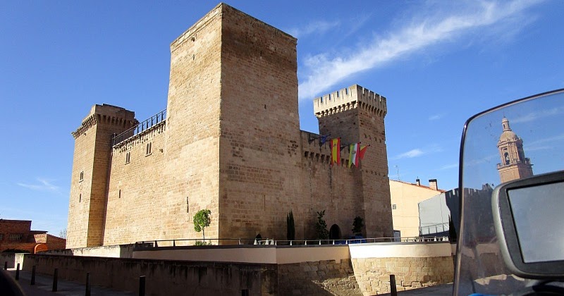 CASTILLOS DE ESPAÑA By Gatho: CASTILLO DE AGONCILLO (LA RIOJA).