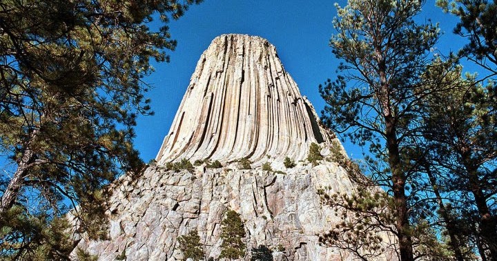 Paranormal Searchers: This Strange Geological Formation Has UFO ...
