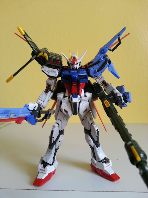 Lightning Quantum's Base: Review: RG 1/144 Lancher Strike / Sword ...