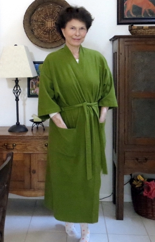 Coco's Loft: Simplicity 5314 - my TNT robe...