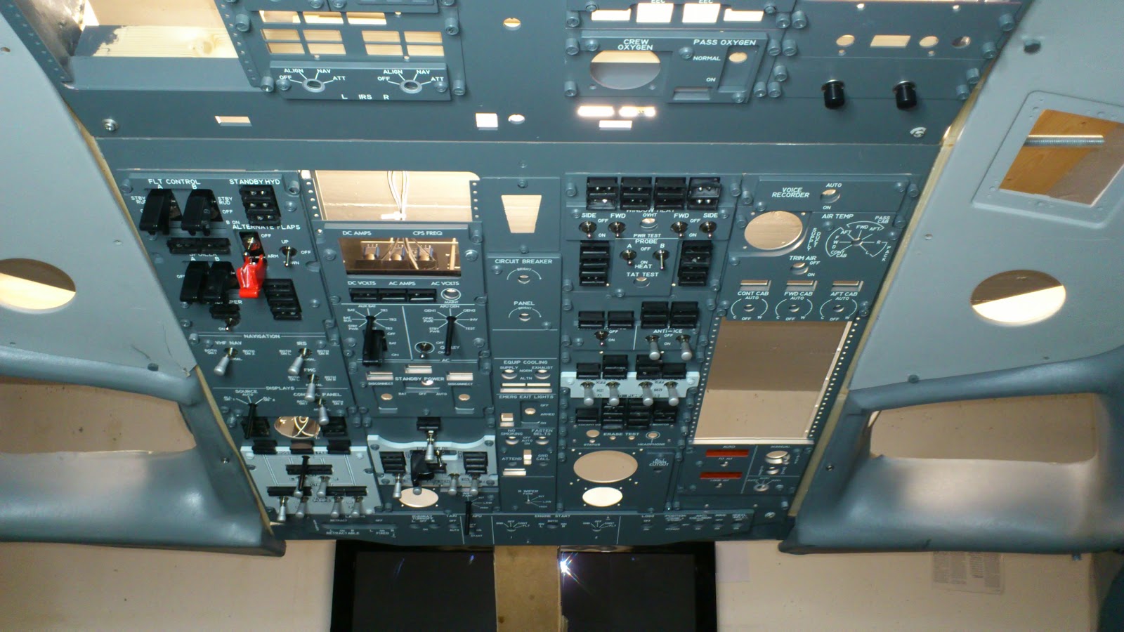 Boeing 737-800NG Fullsize Homecockpit: Boeing Ovh assembling Part 7: Boeing 737-800NG Fullsize Homecockpit: Boeing Ovh assembling Part 7: