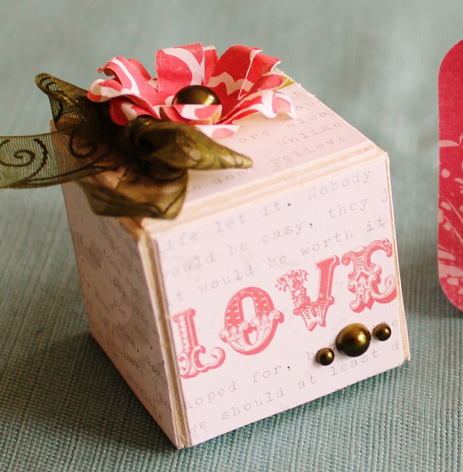 Party Favor Box & Place card! - Craftwell Blog