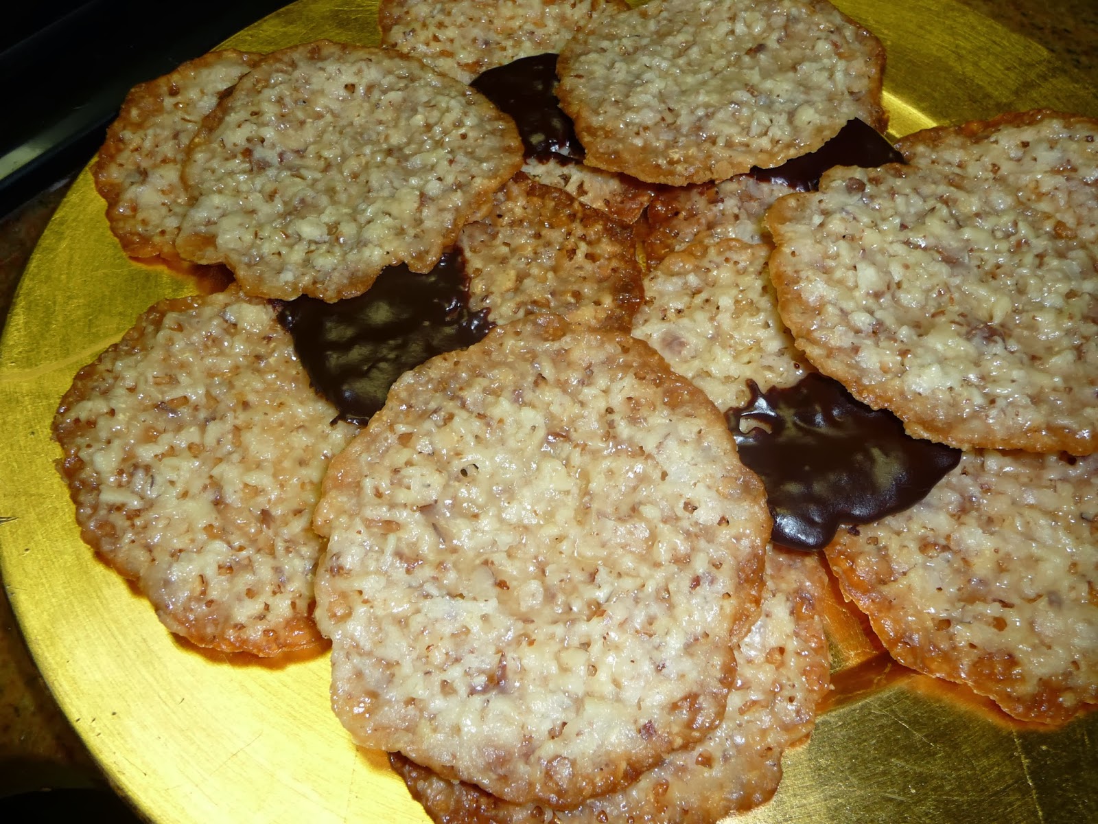 Persnickety: Almond Lace Cookies