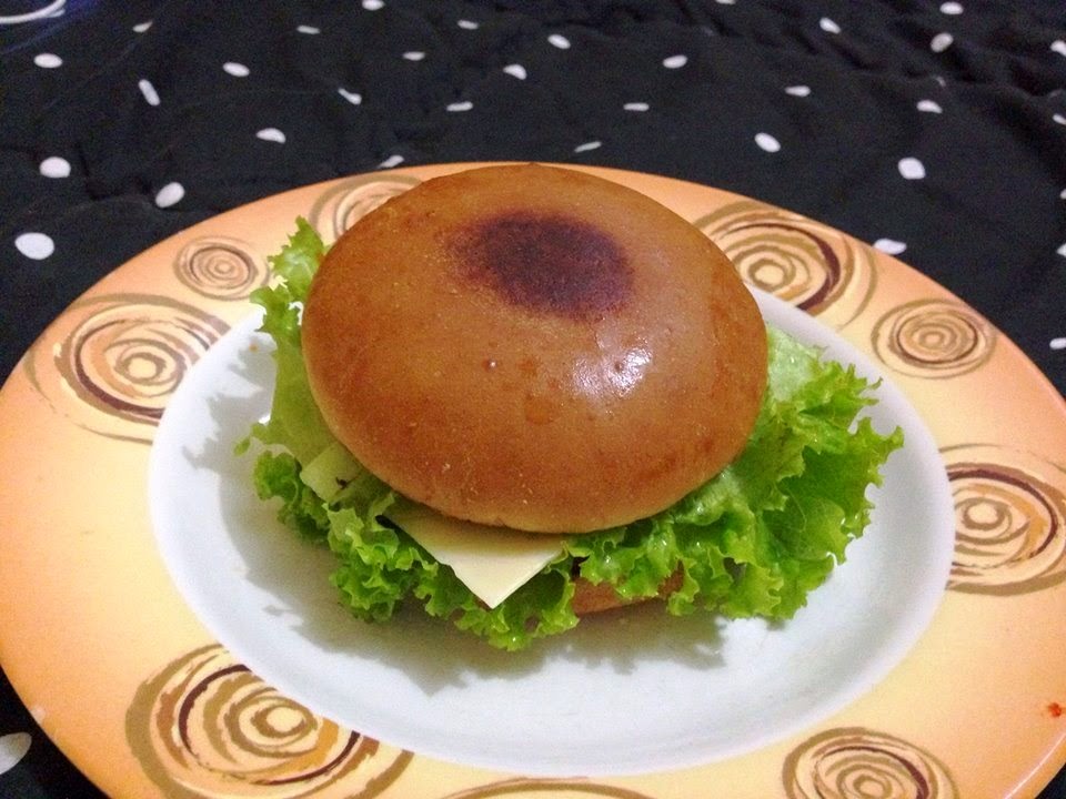 Kuih Maretha: Burger Daging Keju