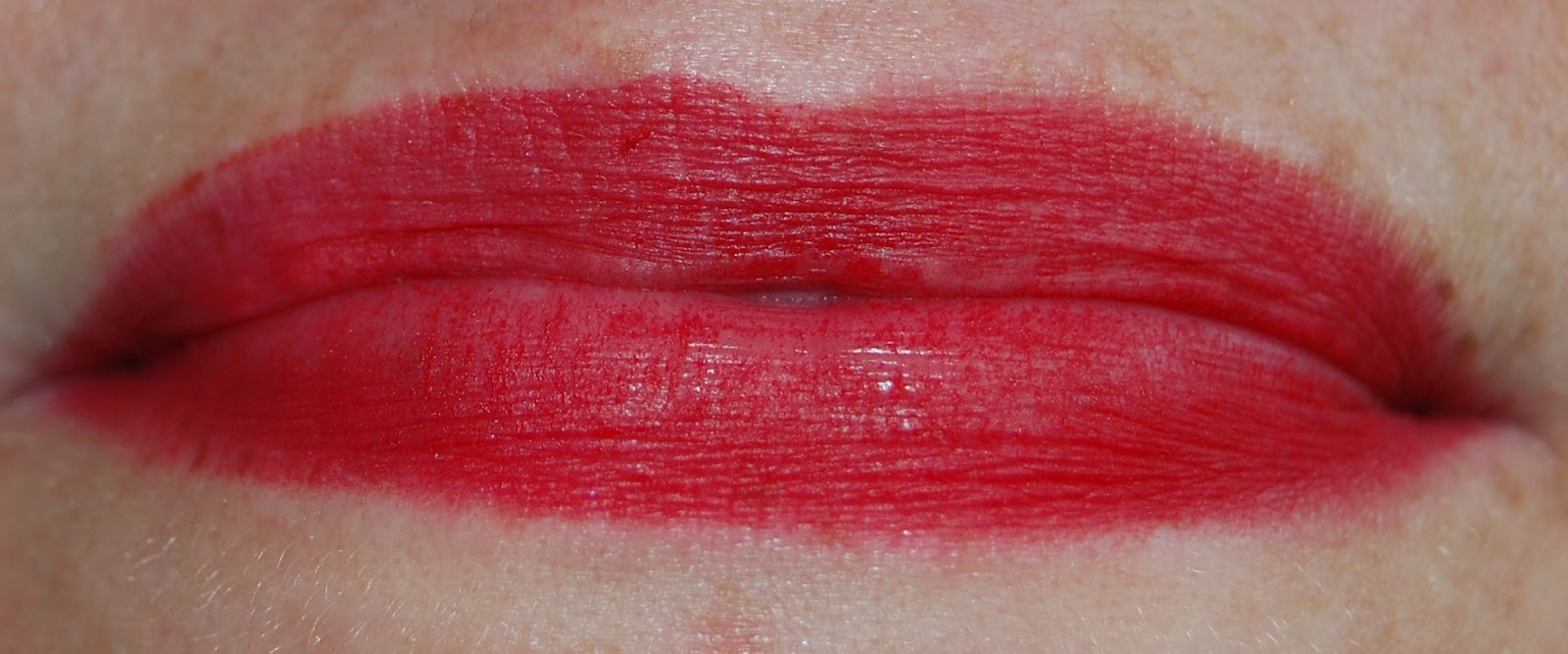 Lipstick Fridays - Beauty Blog: Lipstick Fridays Mac Ruby Woo