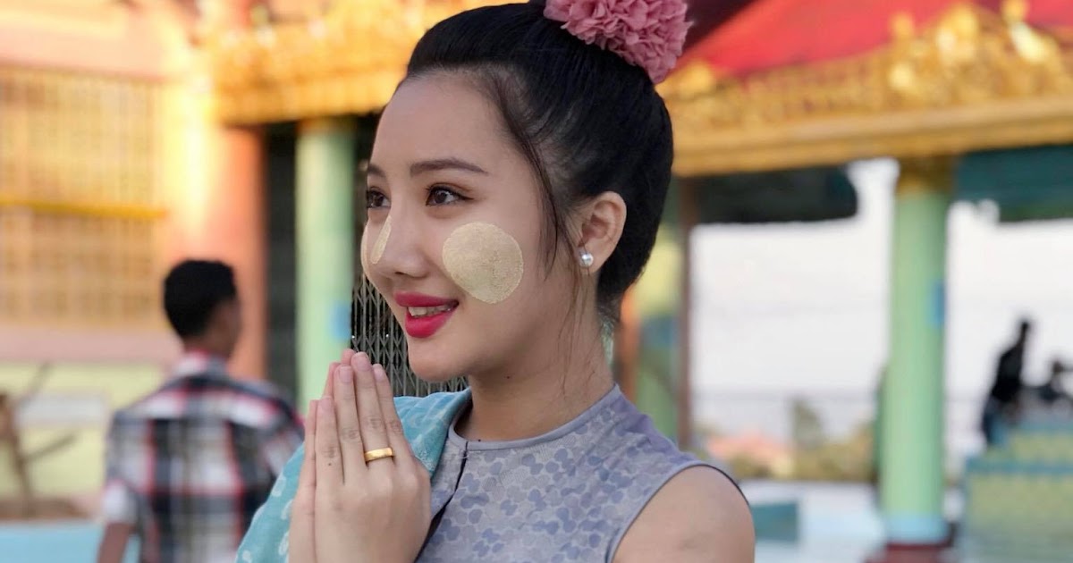 Su Eaint San In Sagaing - Beautiful Myanmar Outfit