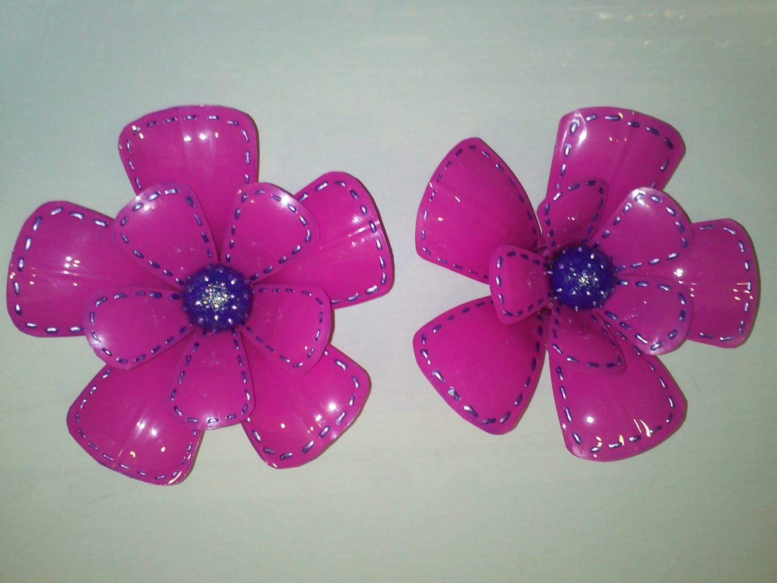 Arte y Manualidades Tellez: Reciclado, flores recicladas