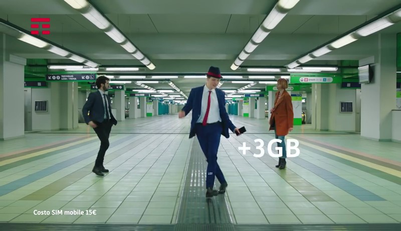 Pubblicità TIM Smart: chi è il ballerino e cosa balla?