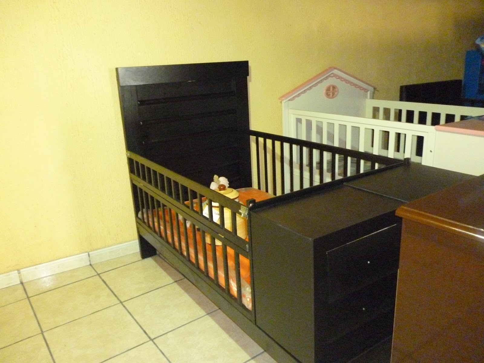 EL BODEGÓN DEL MUEBLE: CAMA, CUNA CORRAL