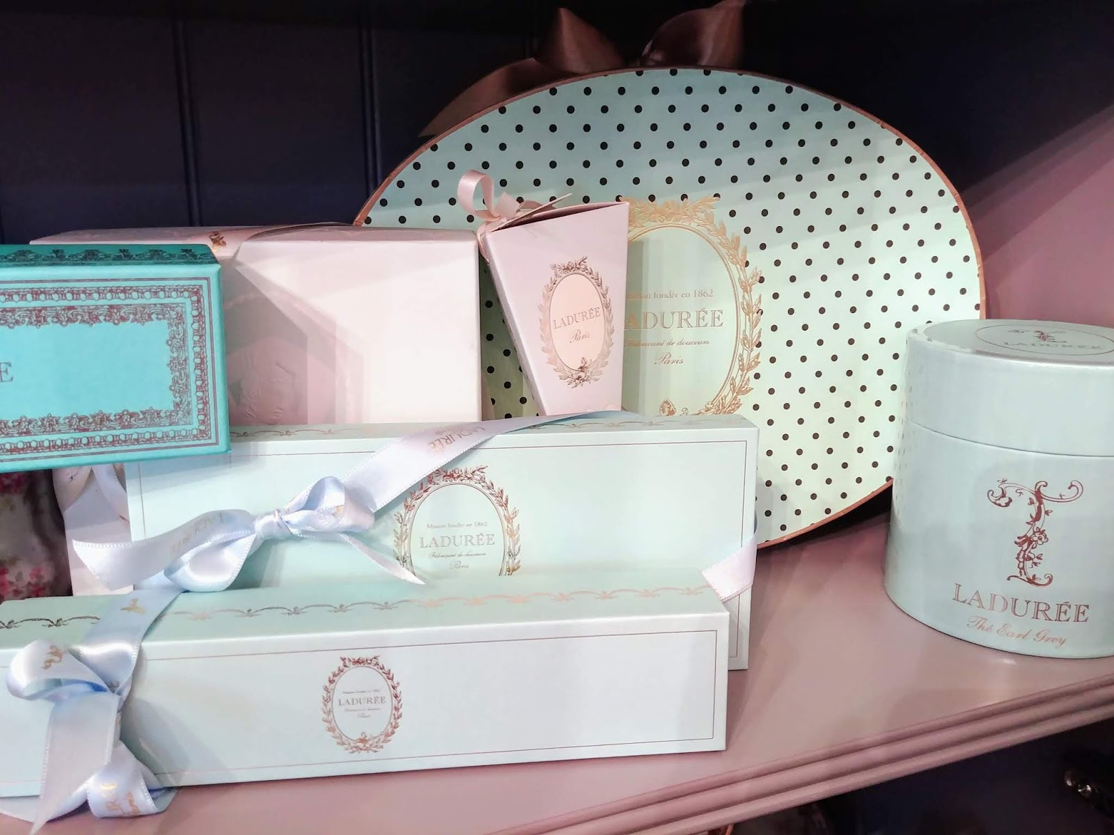 dreaming of paris: Miniature Laduree French Patisserie project