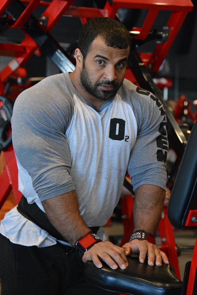 Muscle Lover: Bodybuilders with their clothes on (3)