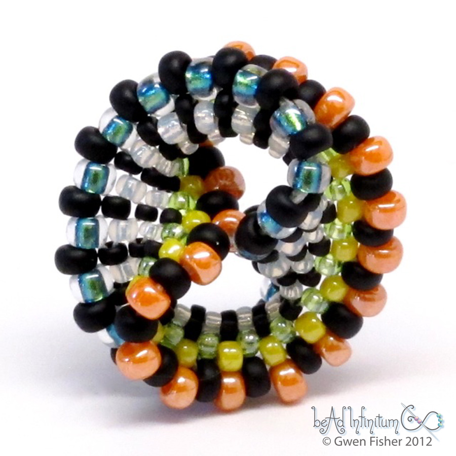 gwenbeads: Rainbow Twist Beaded Bead with 20 Repeats