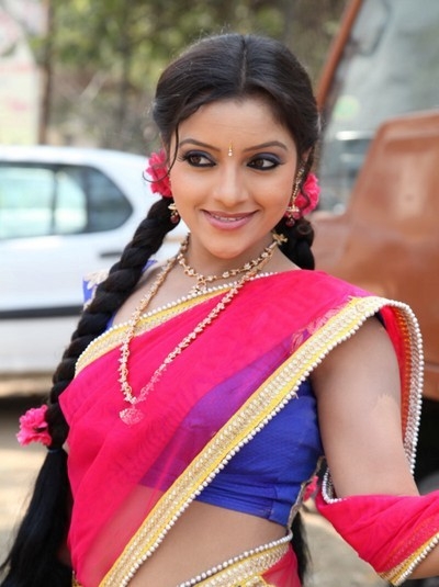 Padmini Half Saree Latest Images | Tamil Movie Posters Images Actress ...