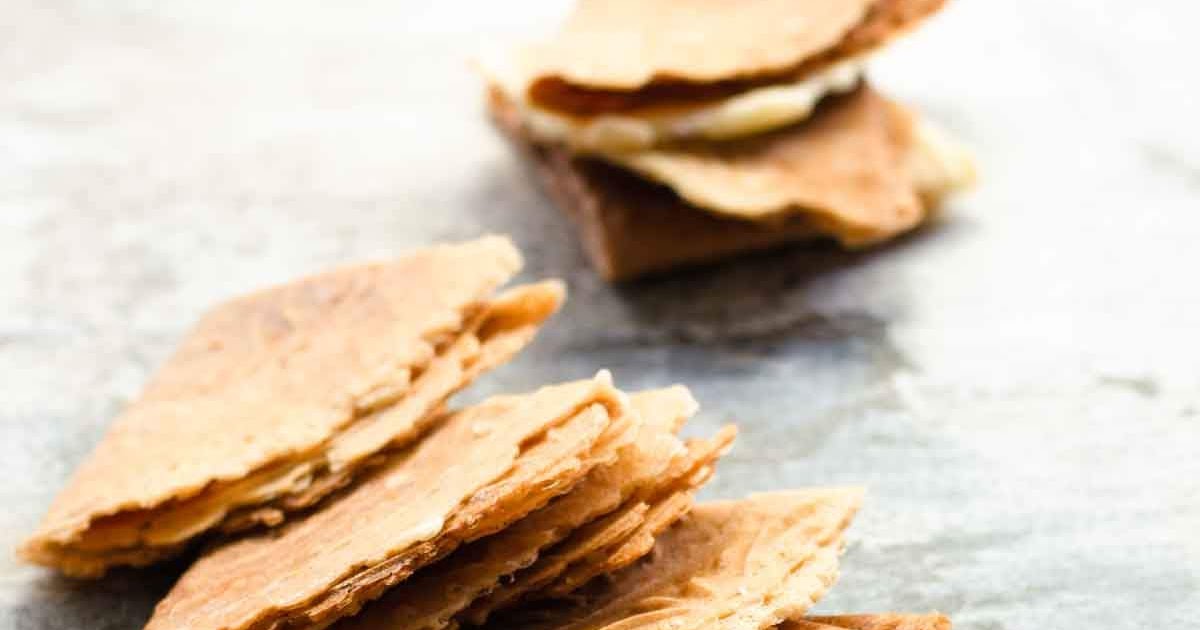 Love Letters / Kuih Kapit - Lisa's Lemony Kitchen