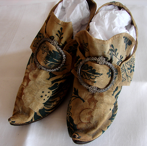 Contemporary Makers: Early 18th Century Ladies Brocade Shoes