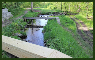 Miniature Arch Bridge - Holmesbrook Park