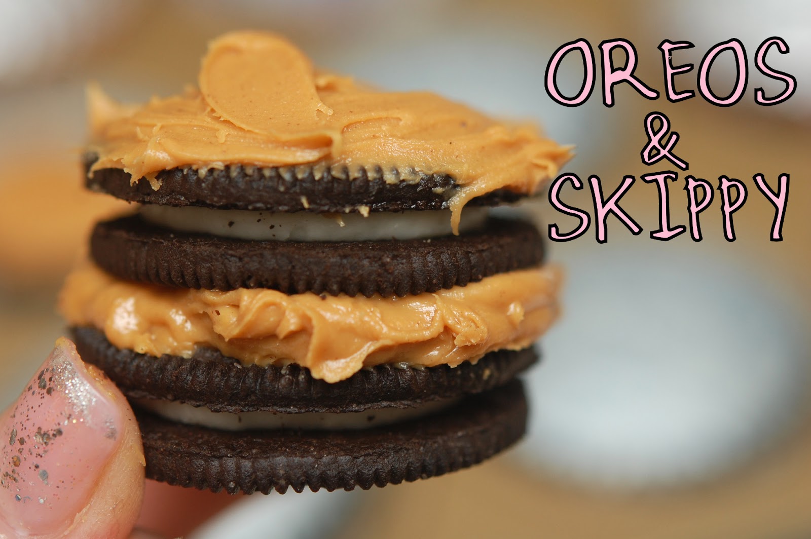 OREO & PEANUT BUTTER BROWNIE CUPS! - Hugs and Cookies XOXO