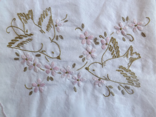Yesteryear Embroideries: I opened my vintage shop with the soul purpose ...